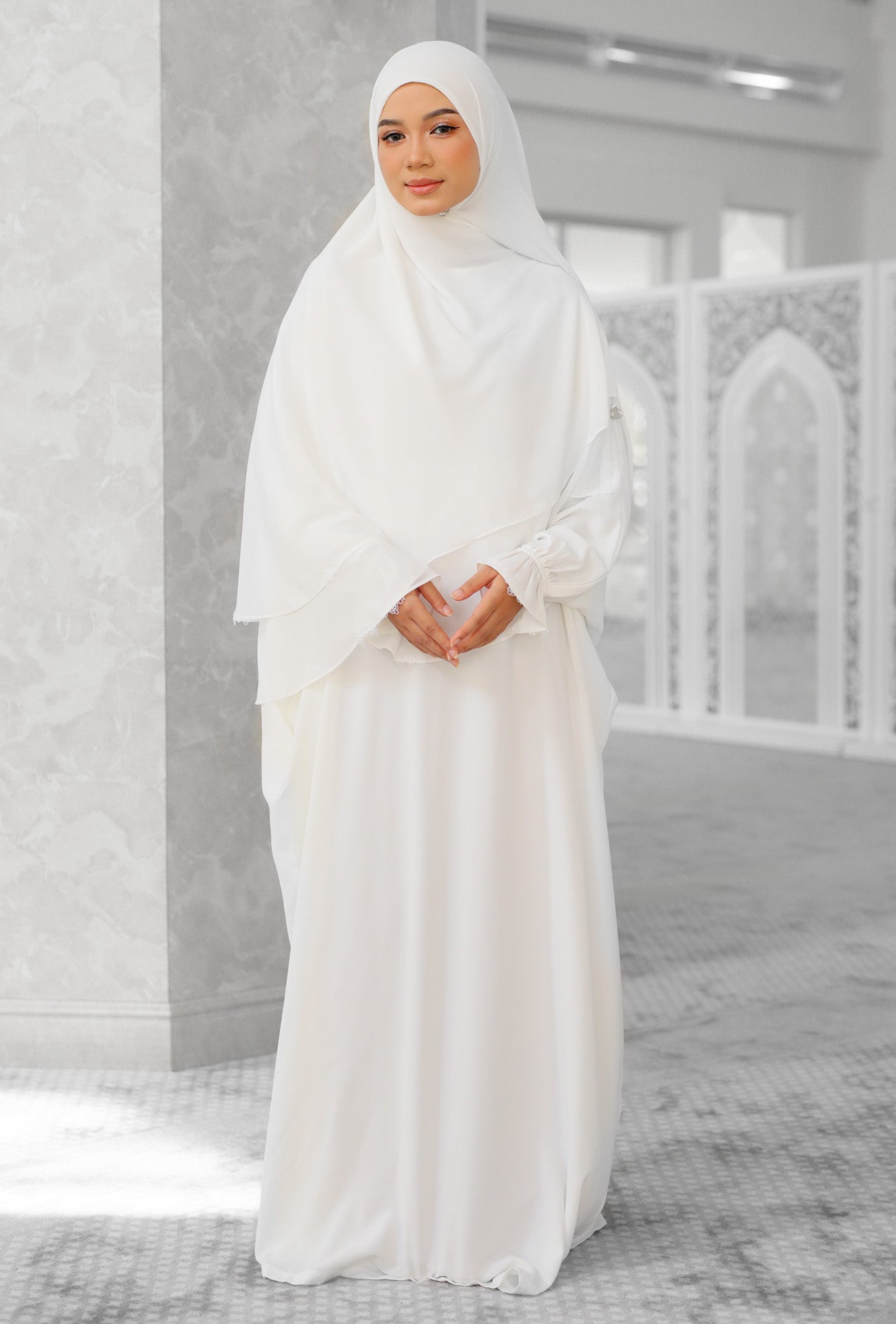 Kaftan Sumayya In White – Diyana Halik